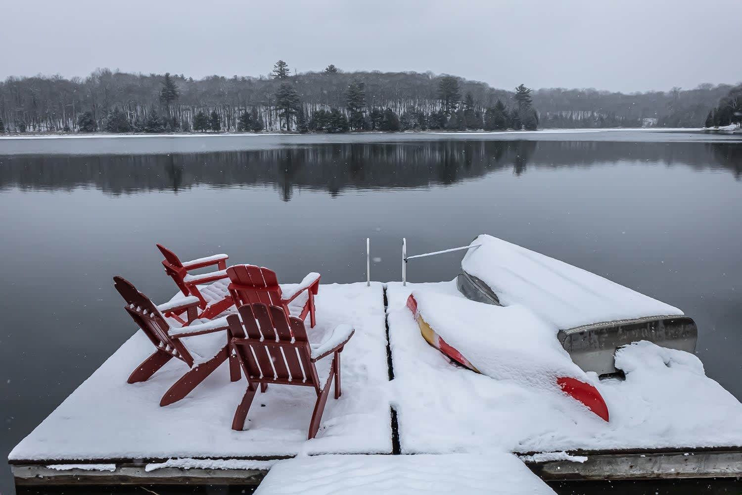 Winter Cottage Rentals Ontario: Find Your Winter Cabin Rental